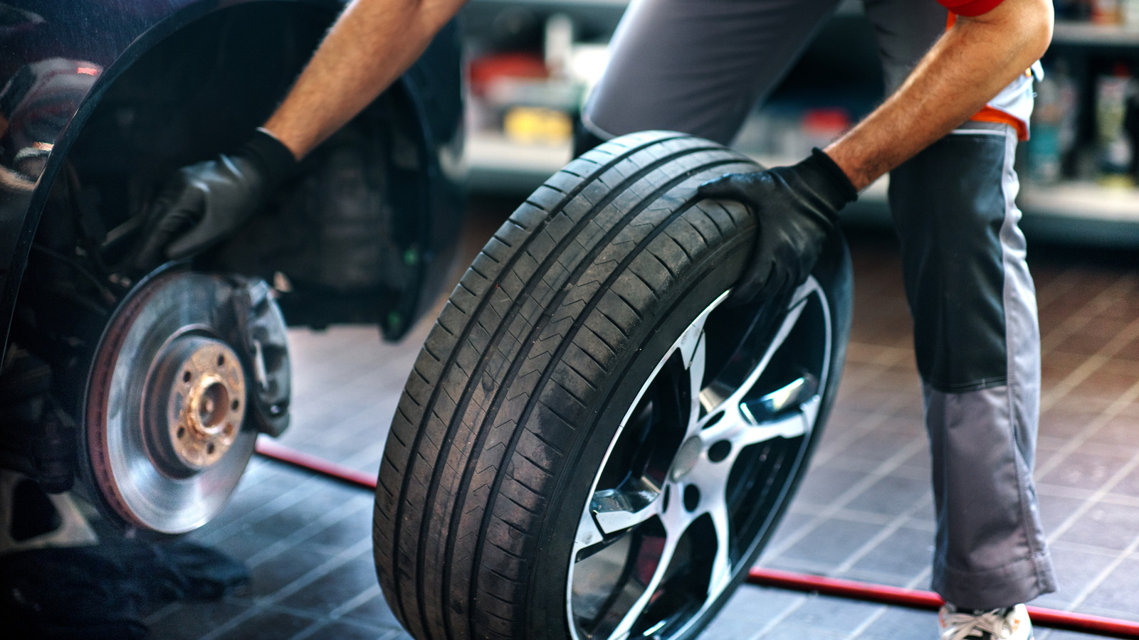 Here's How Tire Tread Affects Gas Mileage