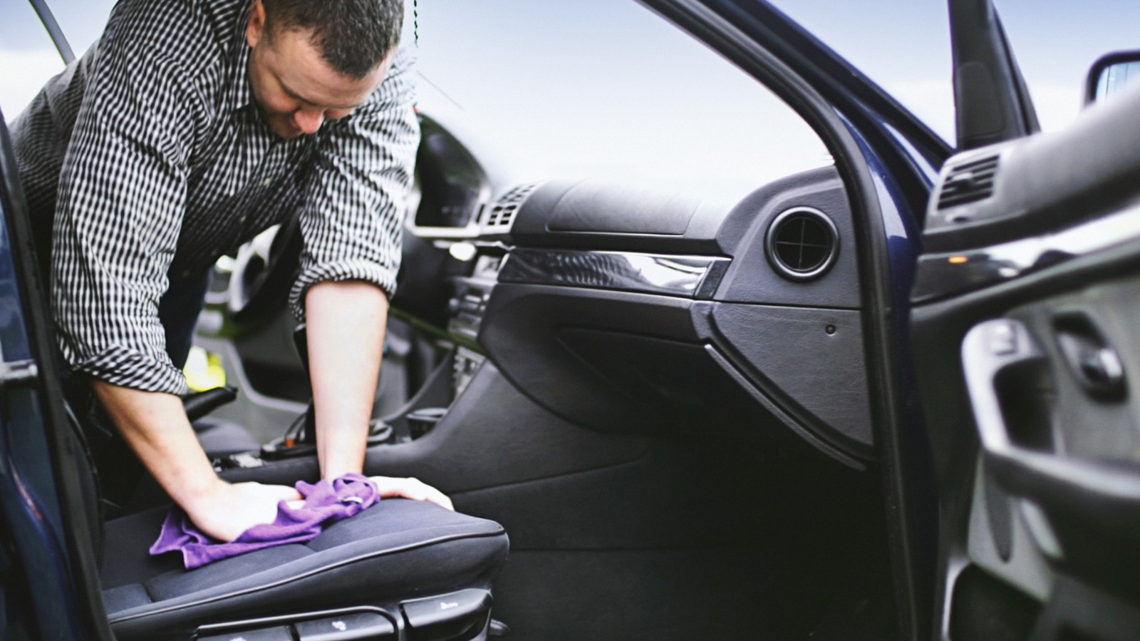 The Best Way To Clean Your Dirty Car Seats, Whether They're Cloth Or ...