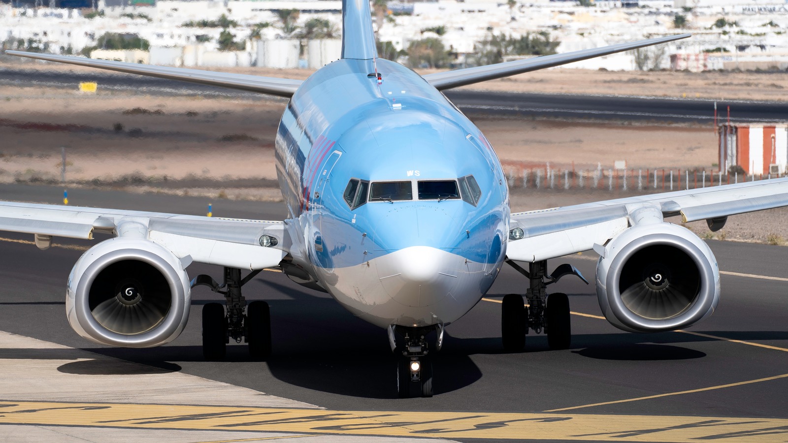 Why Are Boeing 737 Engine Casings Flat On The Bottom?